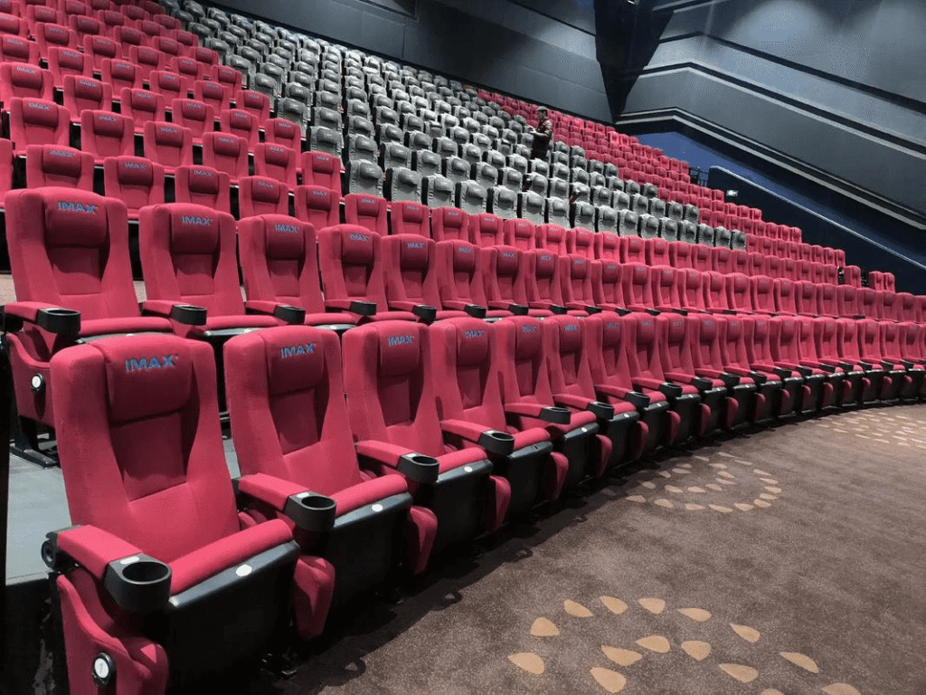 How to Choose and Arrange Theatre Seating - Yeplley Seat